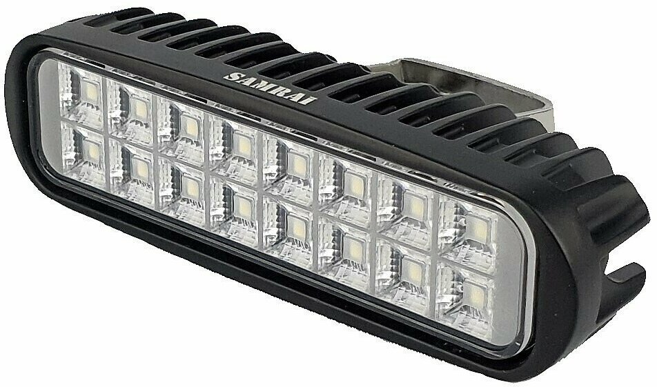 Светодиодная фара рабочего света питание 12-24V мощность 16 Вт диоды Osram узкий луч ДХО ПТФ