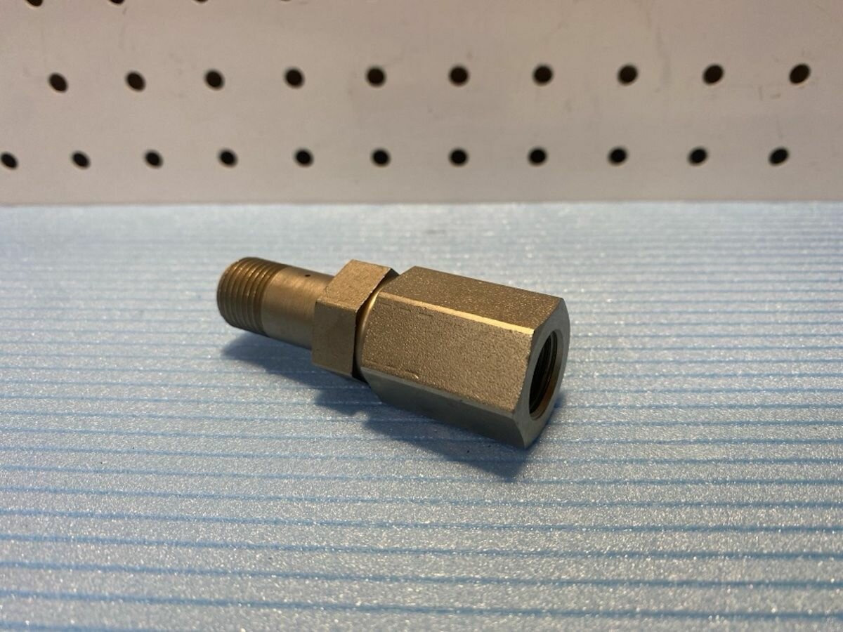 Клапан топливный обратный перепускной Mercedes Axor OM457 LA/HLA, OM 460 LA (мерседес аксор)