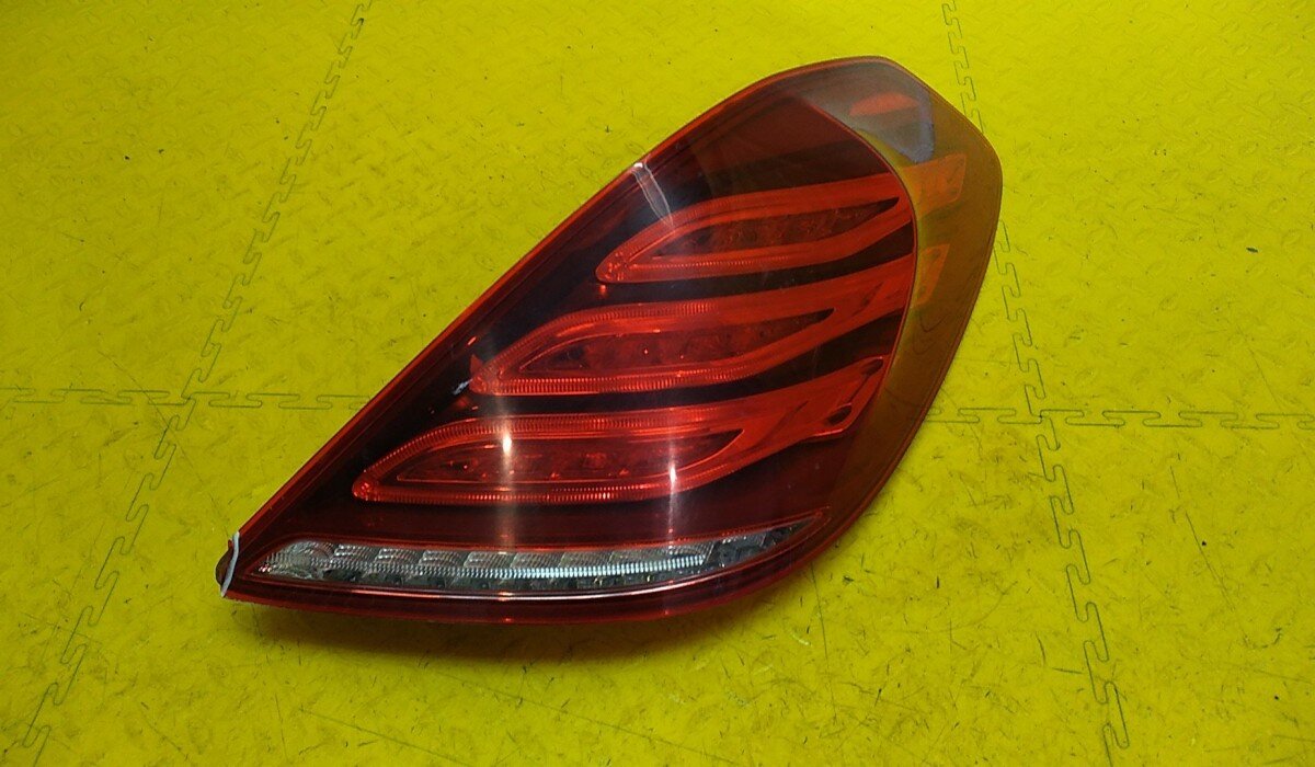 Фонарь задний W222 S-klass Mercedes-Benz A2229065501