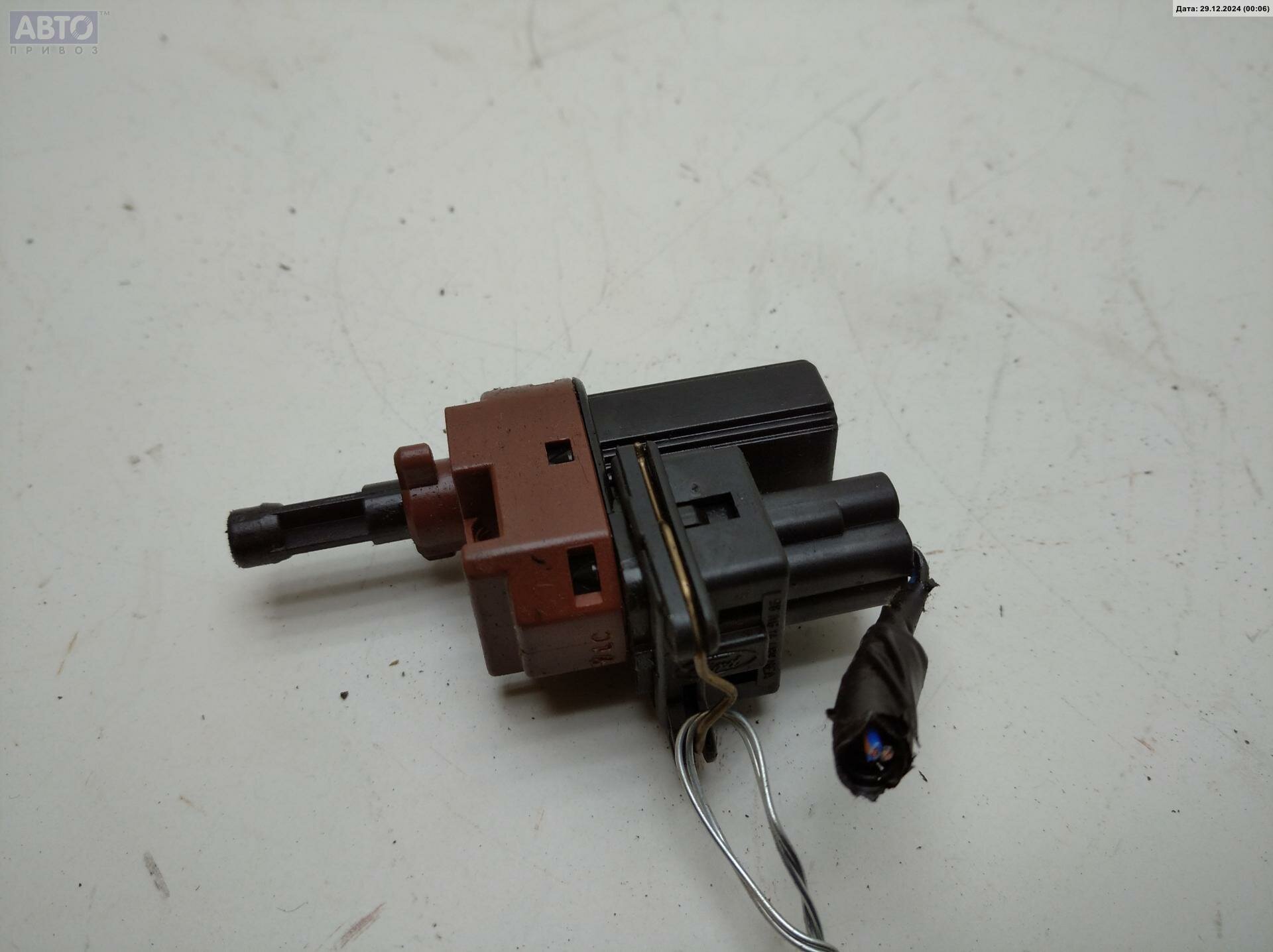 Датчик (включатель) стоп-сигнала Ford Transit (2006-2014)