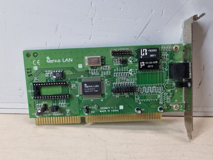 Сетевая карта Genius LAN ISO K0236012 V1.3