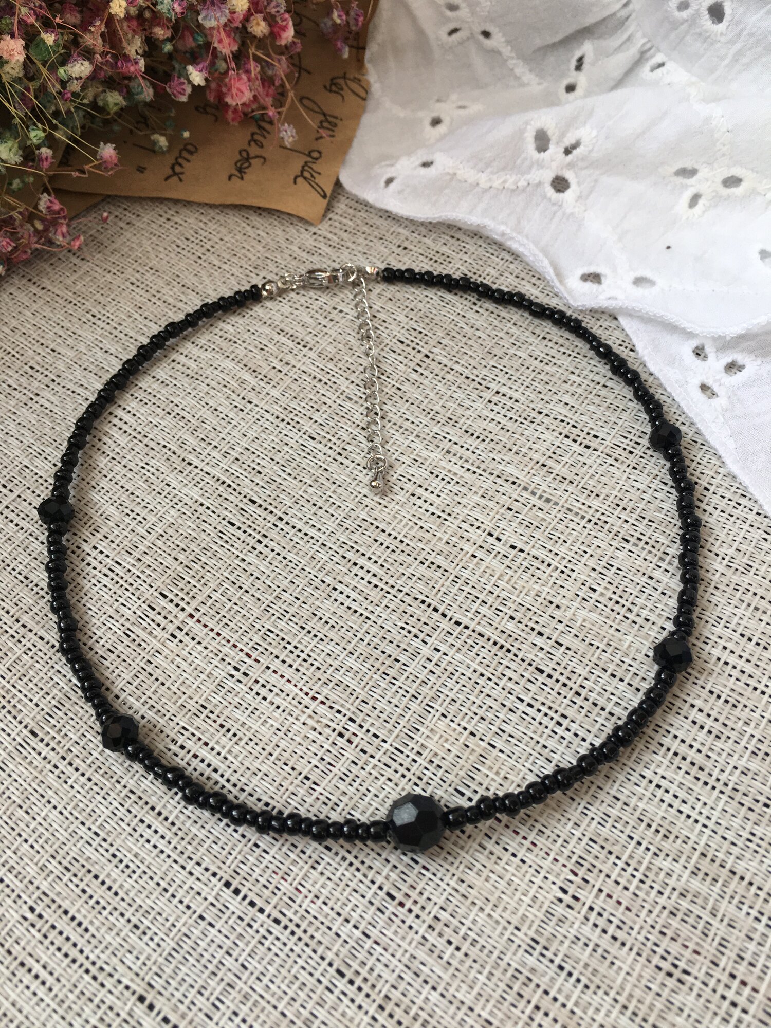 Чокер, шпинель, бисер