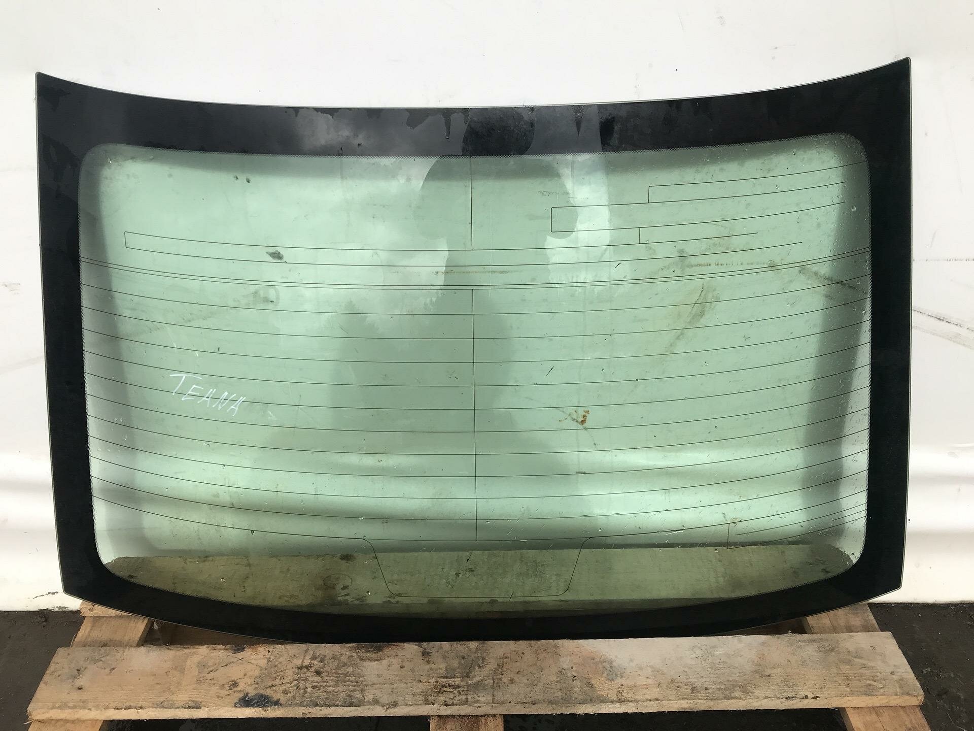 Стекло заднее Nissan Teana J31 (2003 - 2008)