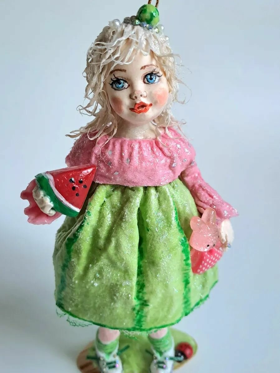 Девочка с арбузиком, 14 см. Ватная игрушка. Ручная работа