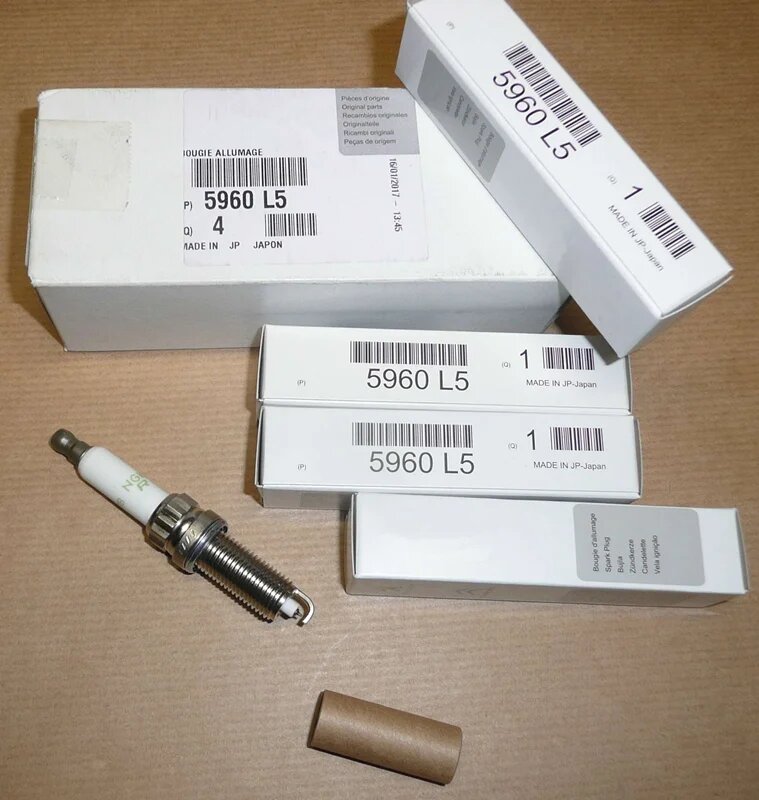 4 шт. иридиевые свечи зажигания 5960L5 для Peugeot DS4 DS5 3008 308 CC RCZ 1,6T Citroen C4L Mini Cooper