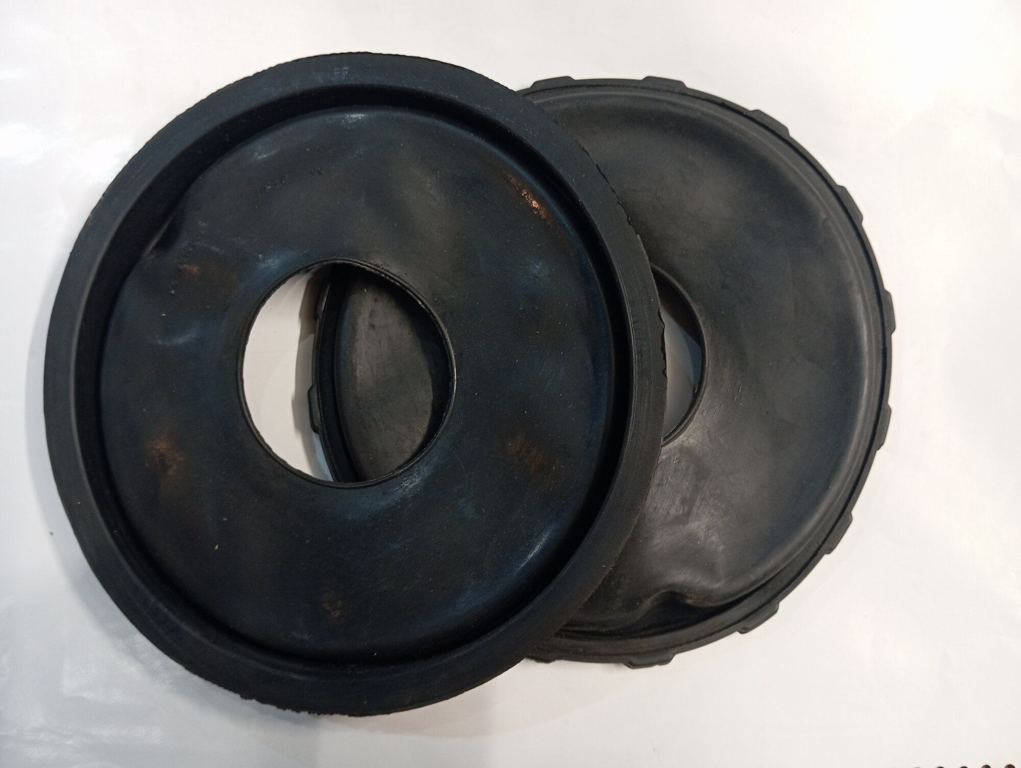 Мембрана вакуумного усилителя тормозов для газ 2410 3110 газель3302. кт 2 шт.