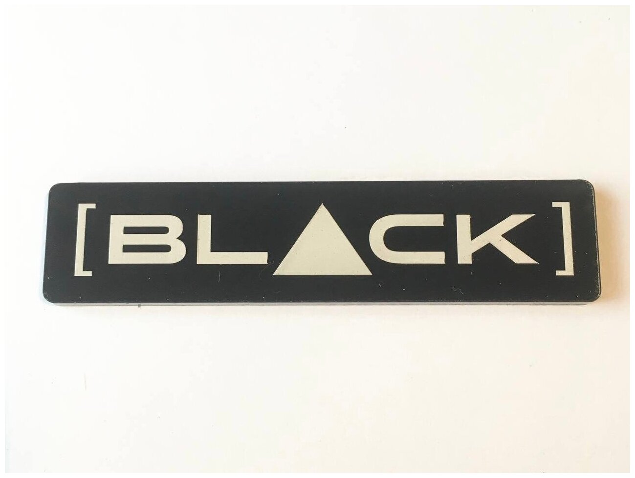 Шильдик BLACK