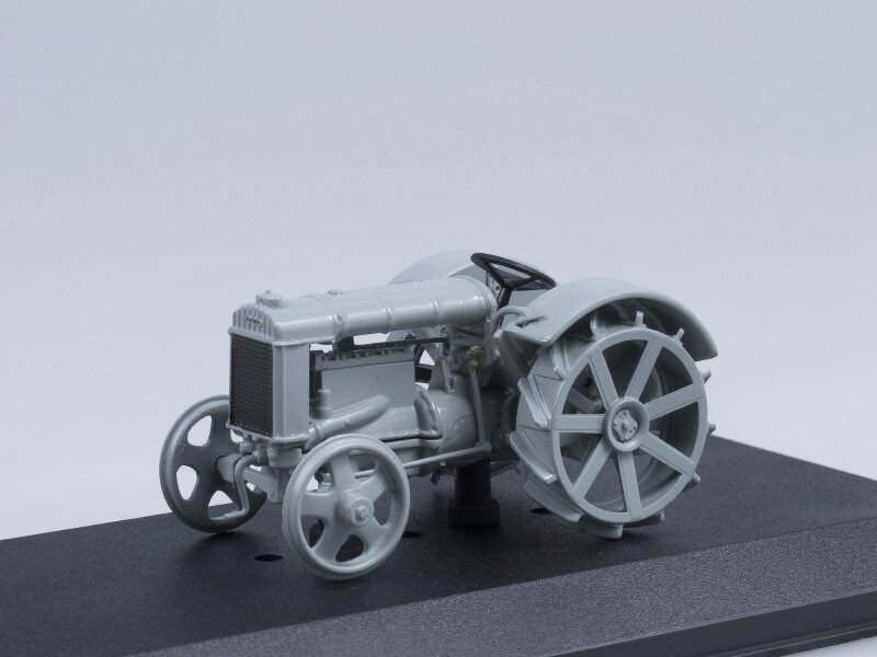 Трактор Фордзон-Путиловец, масштабная модель коллекционная