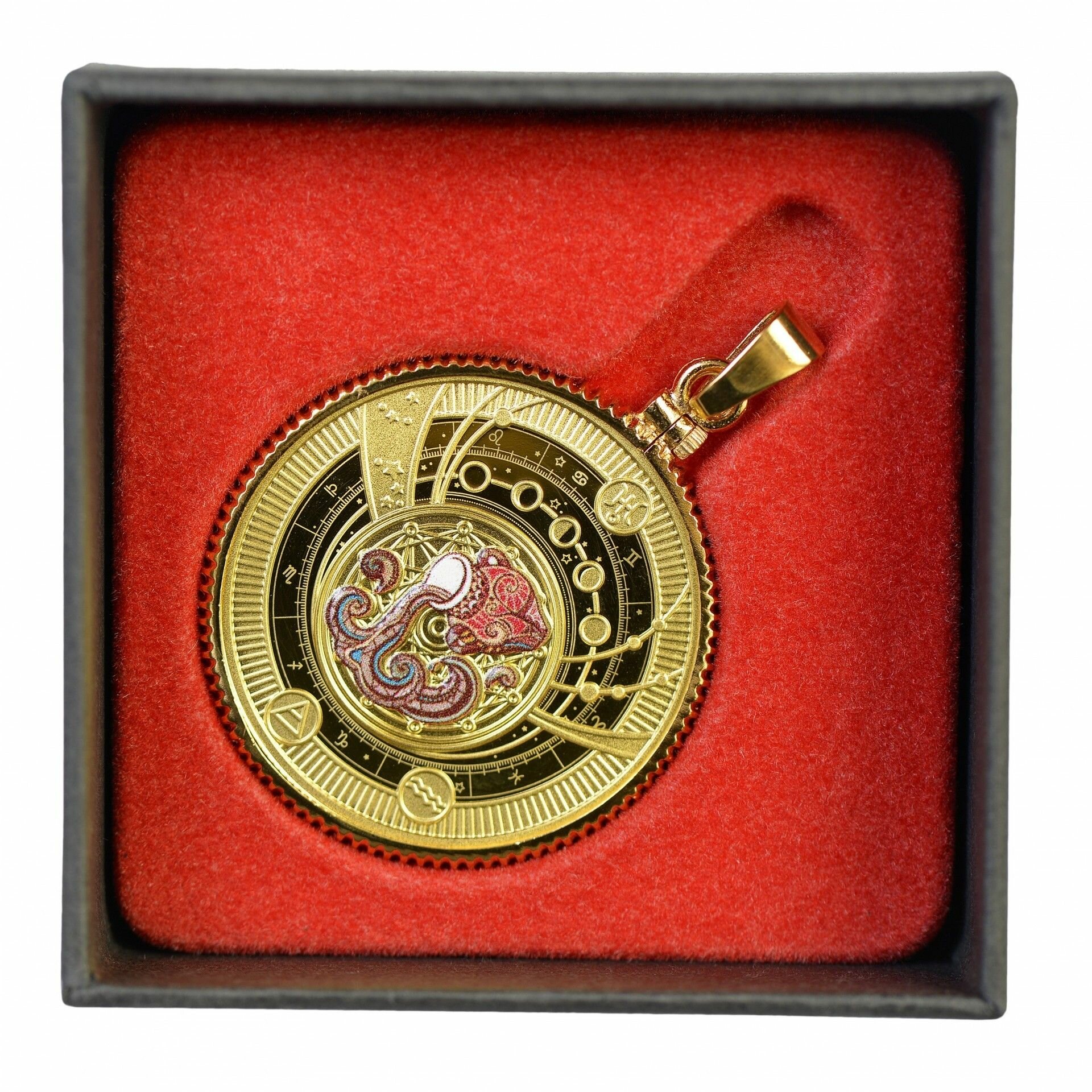 Монета серебряная Камерун 500 франков КФА 2018 г. Знаки Зодиака-Водолей. Серебряная монета-подвеска с позолотой.