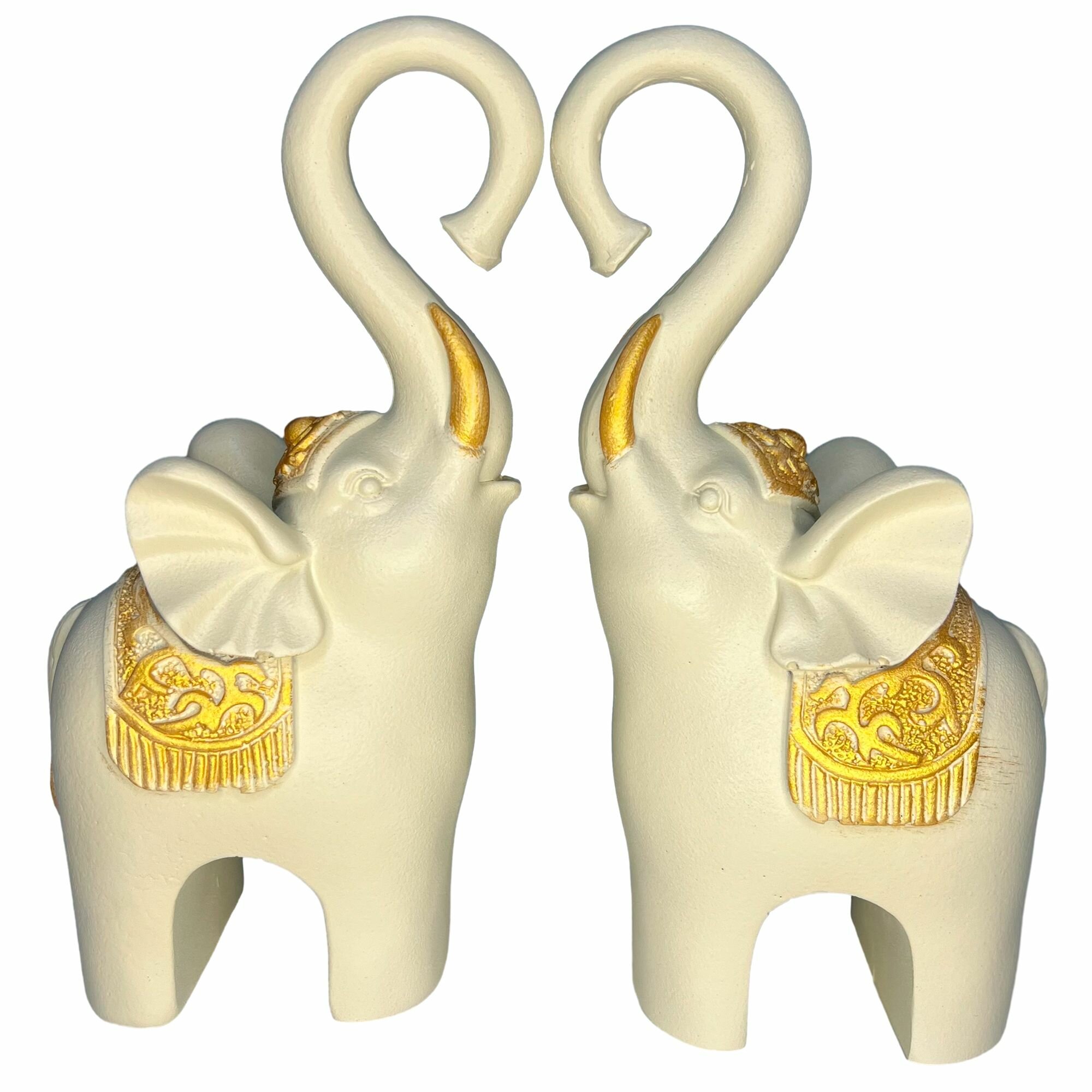 Фигурка "Слоники - хобот сердечком" (набор из 2-х) H-22 L-11 см; литьевой мрамор; Цвет: Бежевый с золотом