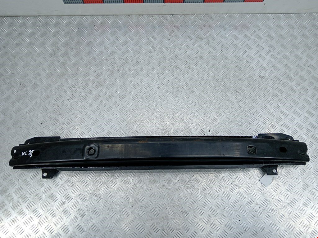 Усилитель бампера передний Seat Alhambra 7M3807105B арт. 1945327