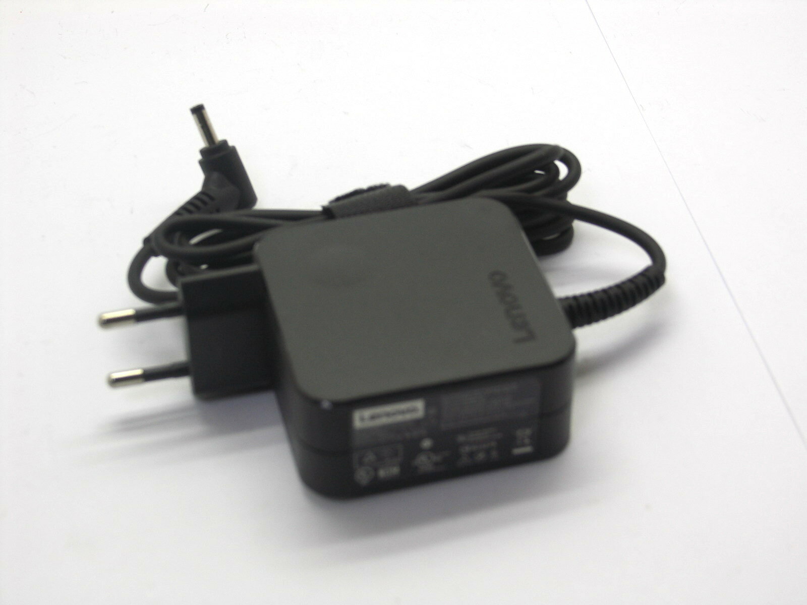 Блок питания для Lenovo 20V/2,25A 45W, разъем 4,0x1,7mm, завод Delta, квадратный сразу в розетку, ADP-LE-21