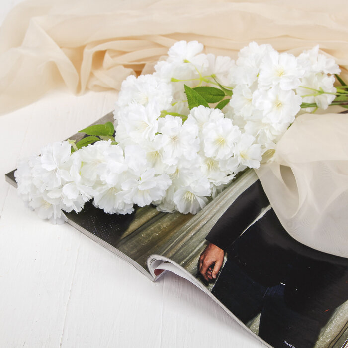 Цветы искусственные Poetry in flowers Японская вишня, 5х88 см, белые