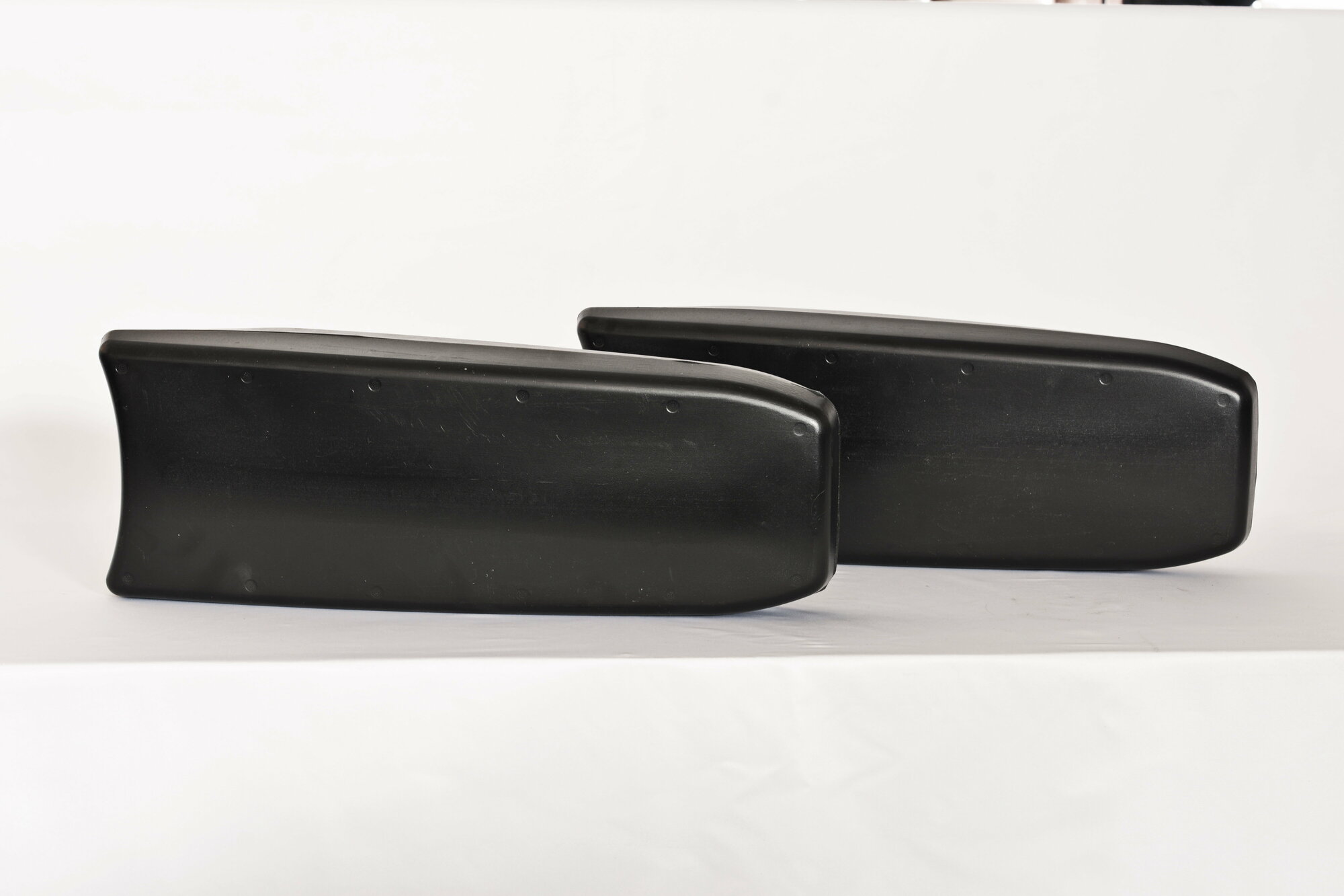 Короб боковой пластиковый