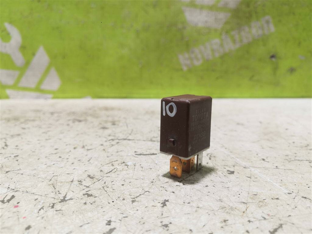 Реле Toyota Corolla E12 2001-2006
