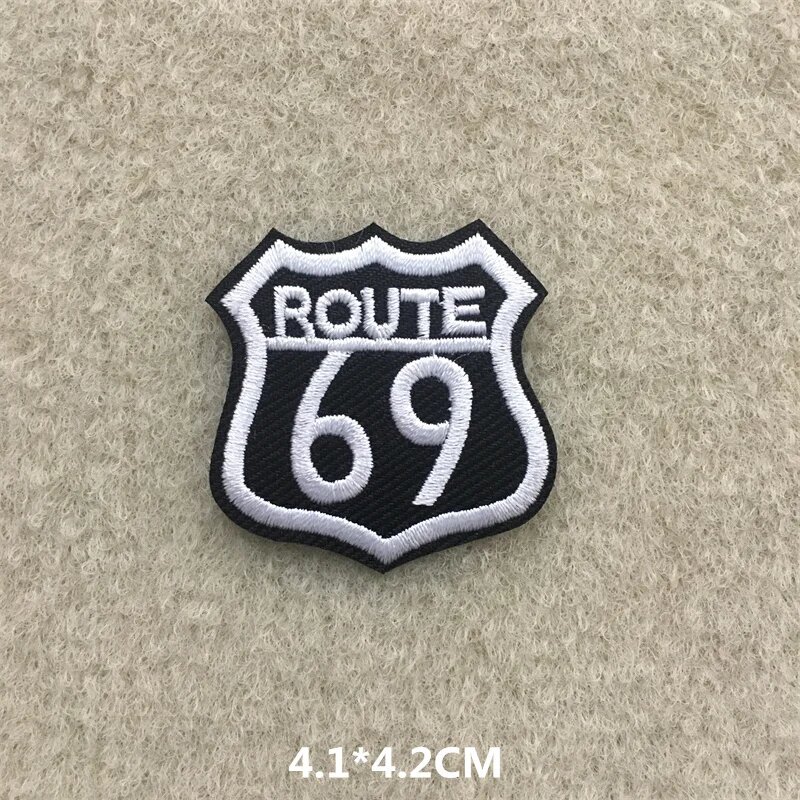 Черно-белые вышитые нашивки с крестом и призраком Черный, CT-0185