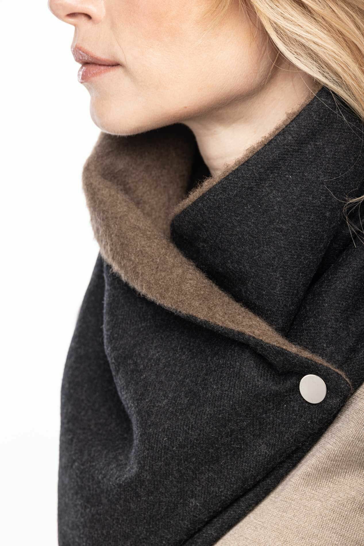 Шарф-манишка KHAN Cashmere Осень-зима 2025 для женщин,88х24 см, коричневый — фото 1