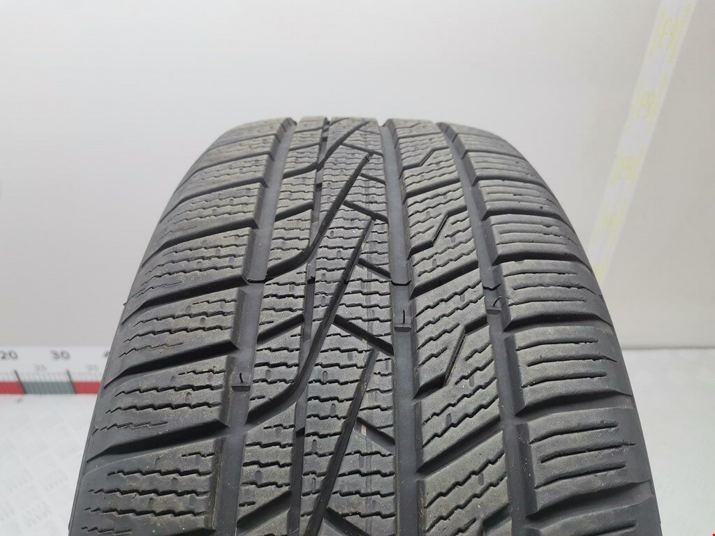 Шины Volkswagen Touareg 1 255/55R18 арт. 1874312