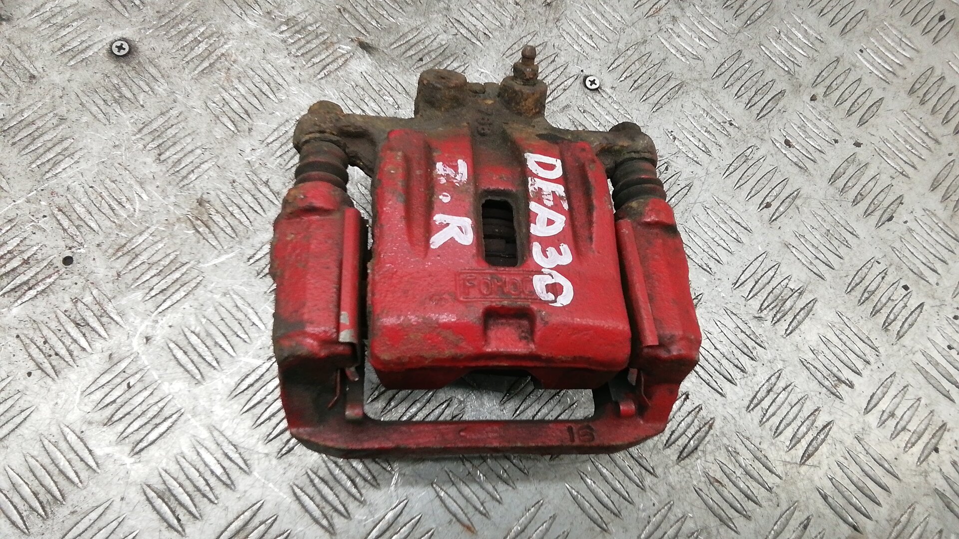 Суппорт тормозной задний правый MAZDA CX-7 1