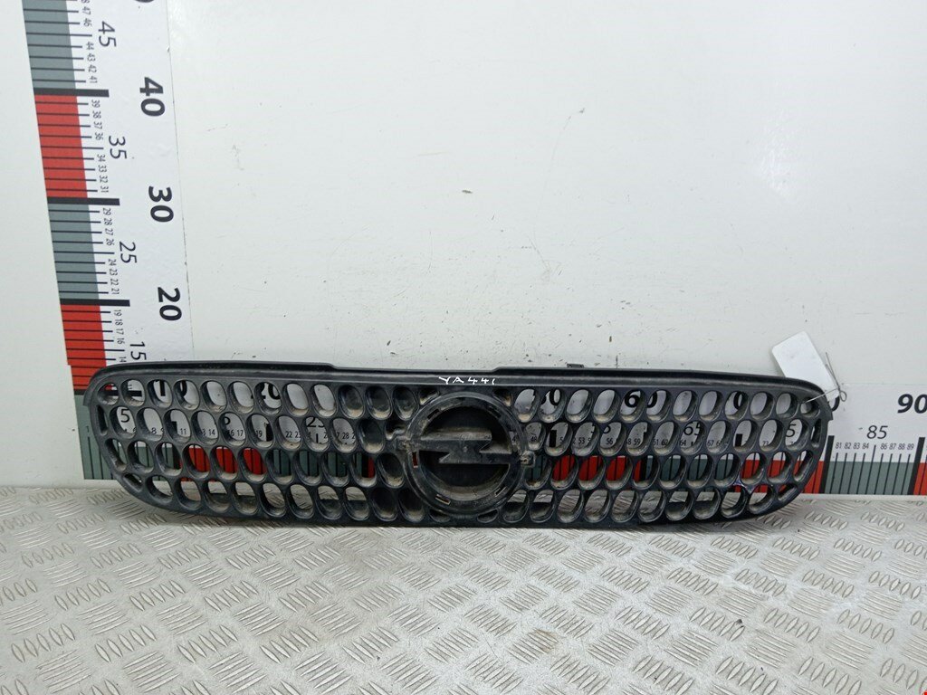Решетка радиатора Opel Agila A 9121862 арт. 2159187
