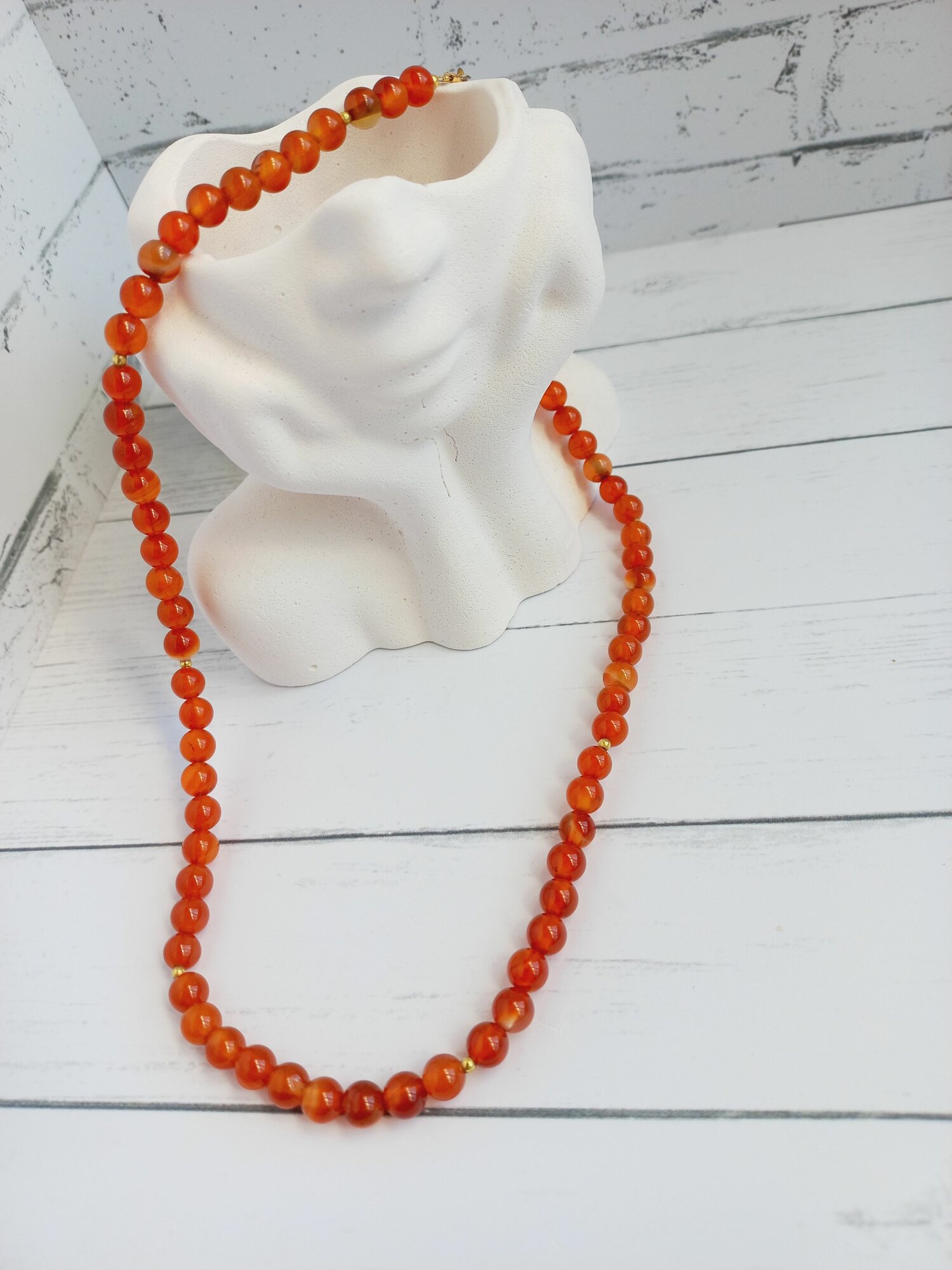 Бусы, сердолик