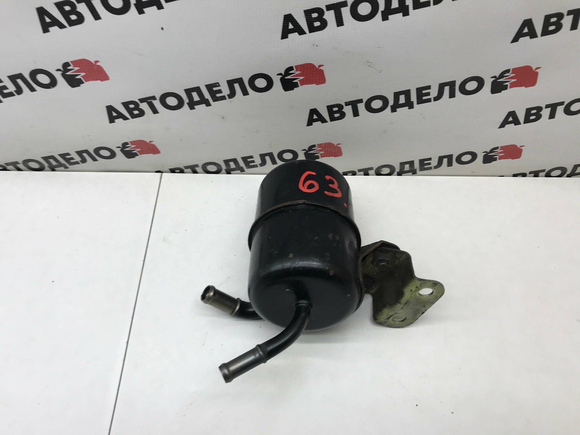 Бачок гур Mitsubishi Diamante