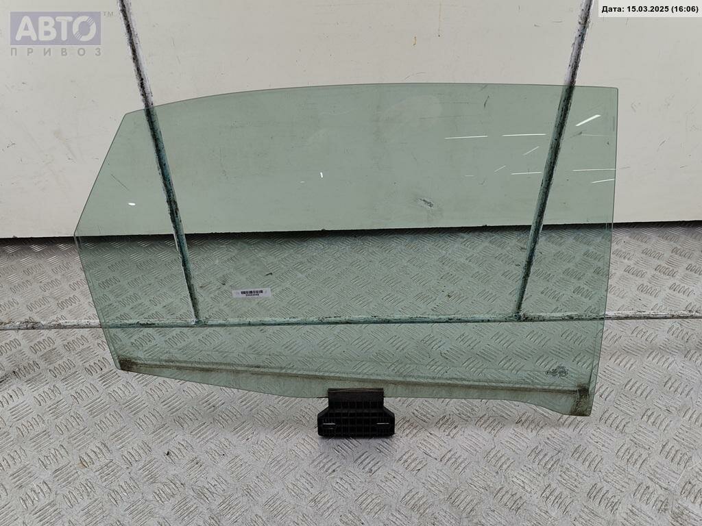 Стекло двери задней правой Audi A4 B6 (2001-2004)