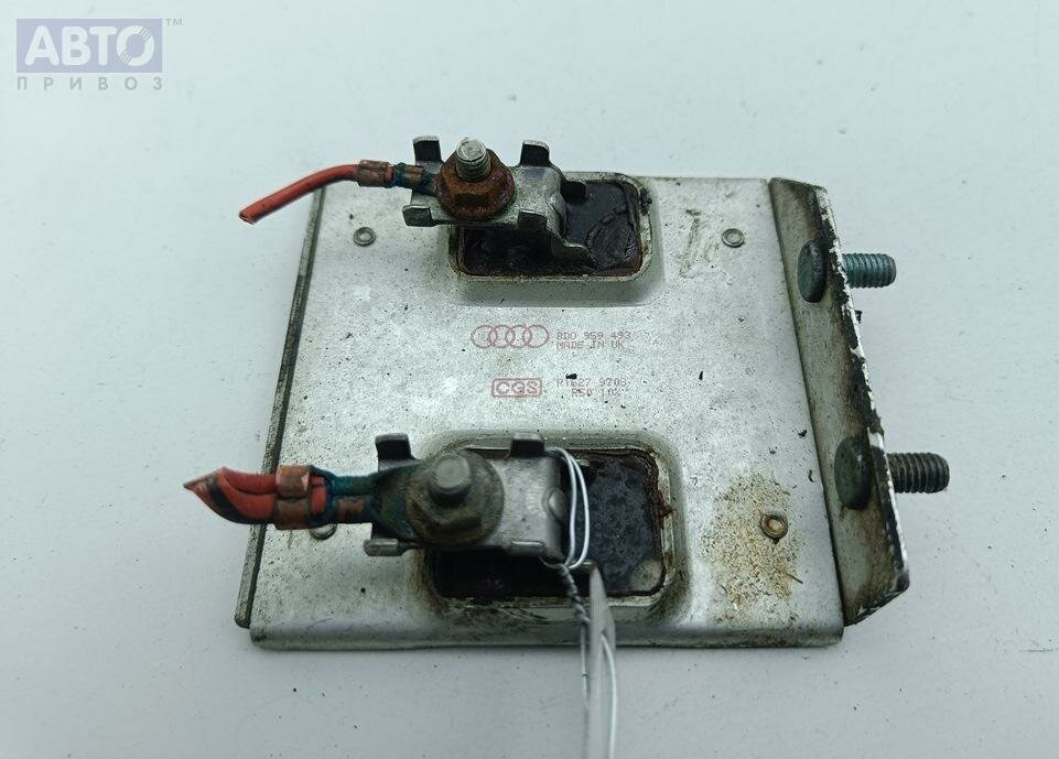 Блок управления вентилятором радиатора Audi A6 C5 (1997-2005)