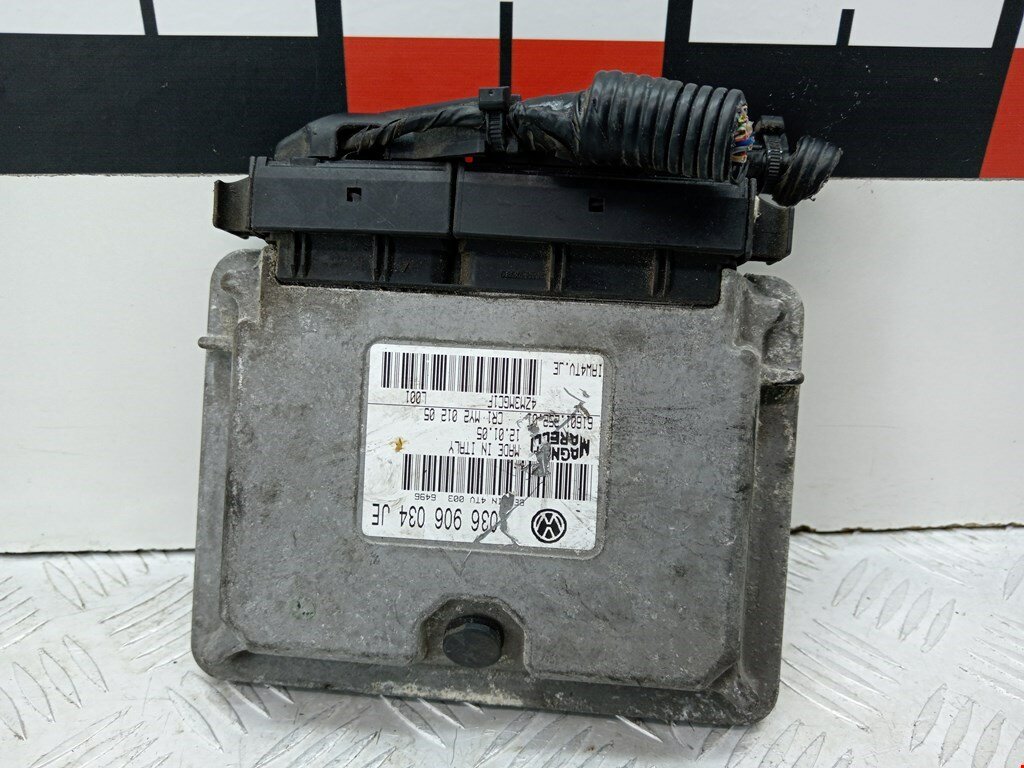 Блок управления двигателем Skoda Fabia 1 036906034JE арт. 1991207