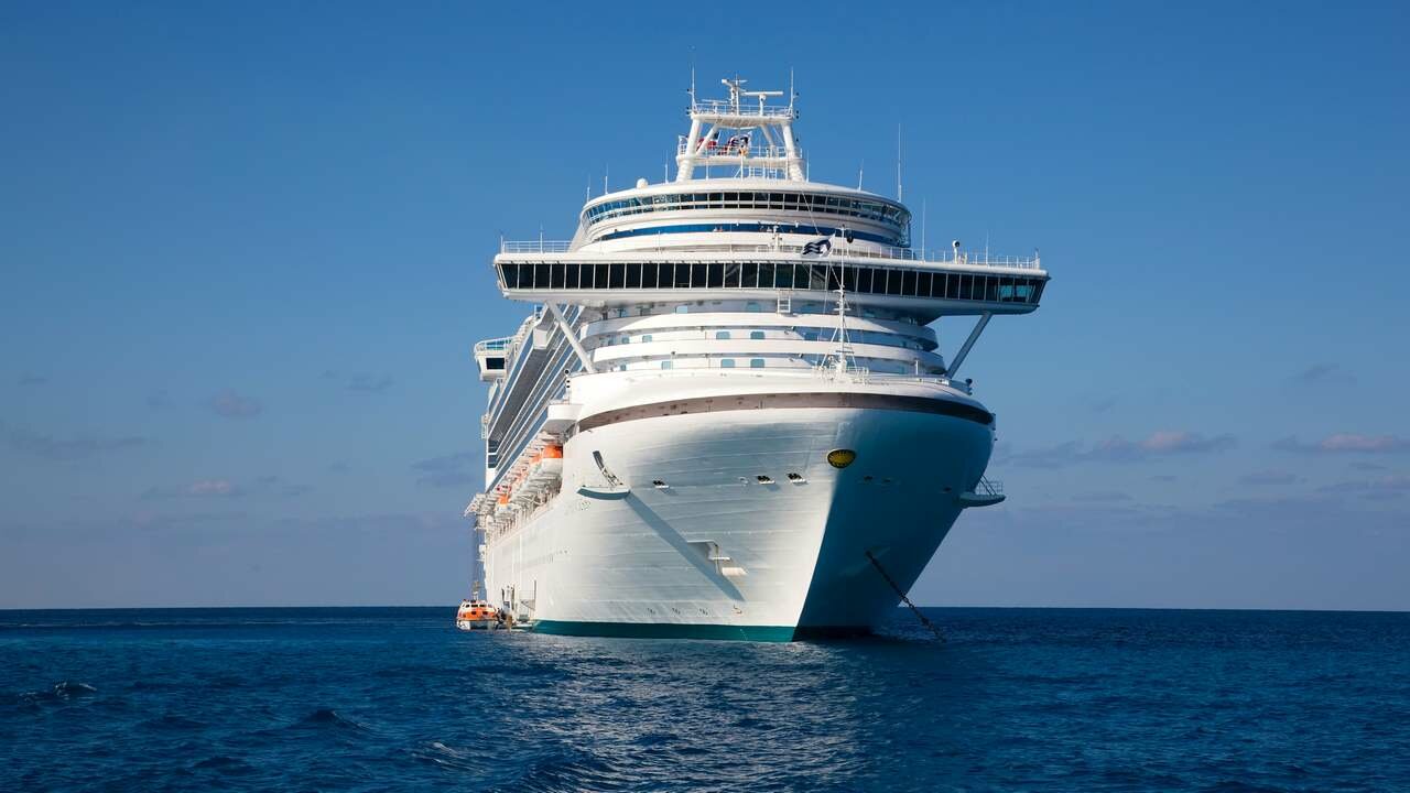 Картина на холсте 110x60 LinxOne "Авто, машины, мото" интерьерная для дома / на стену / на кухню / с подрамником