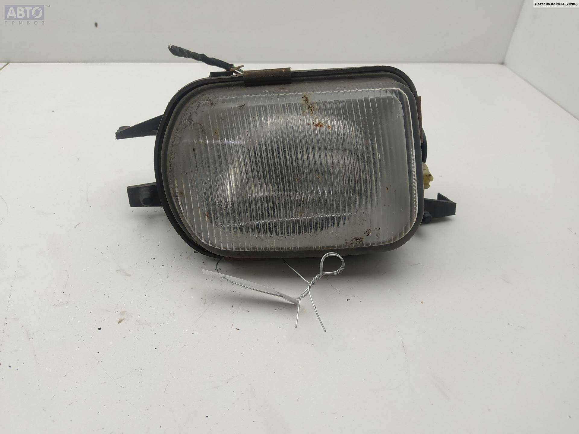 Фара противотуманная левая Mercedes C-Class W203 (2000-2006)