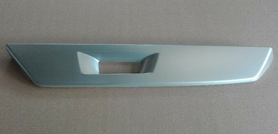 Накладка левого зеркала (аналог) Volvo (Вольво) FH13 13-19 (82268557)