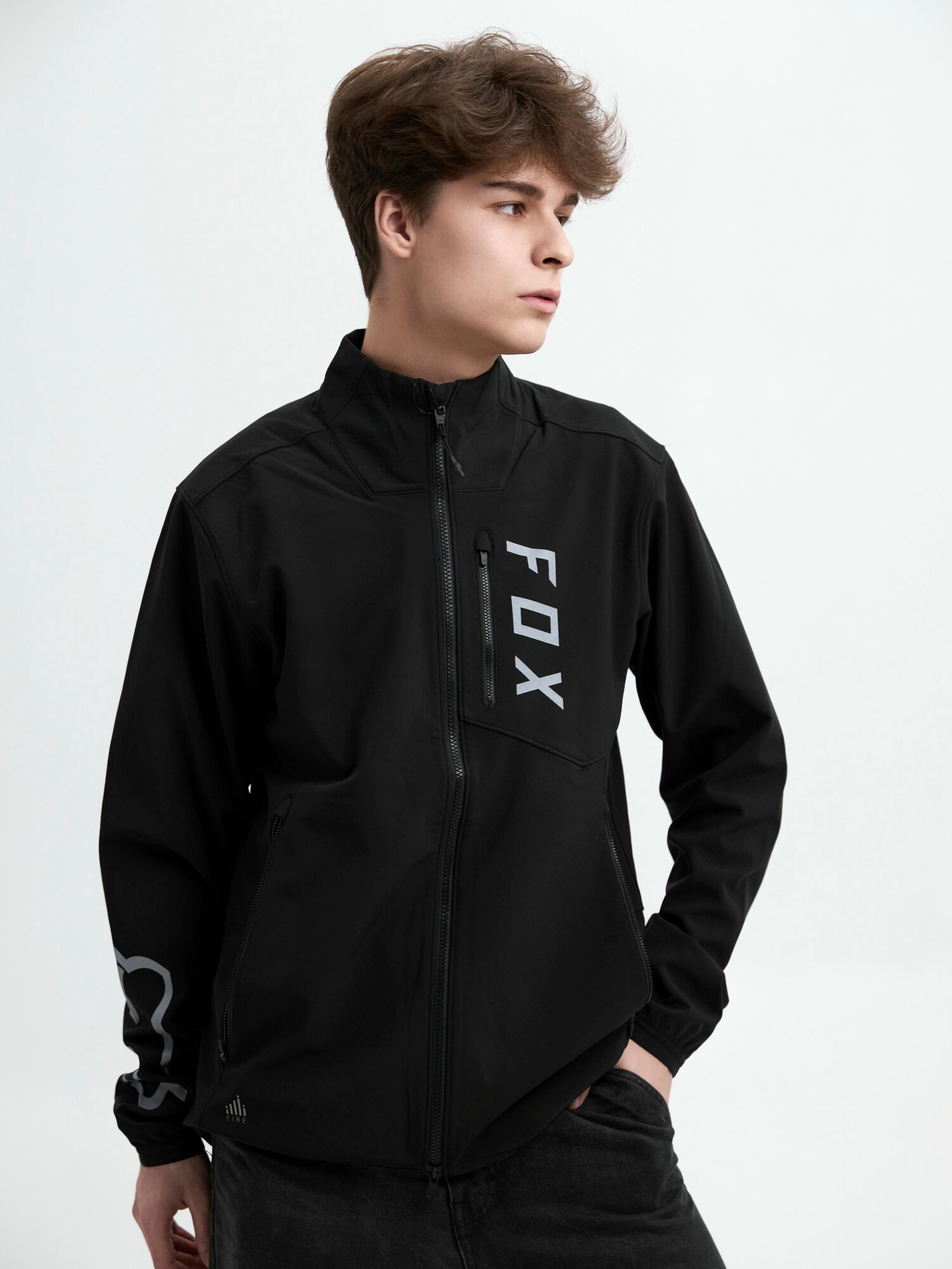 Куртка спортивная