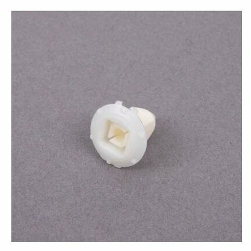 Гайка распорная BMW: 1 E81/87, 3 E46, 5 F10/11/18, 7 E65/66/F01/02/04 Hyb, X1 E84, X3 E83/F25, X5 E7 Bmw 51127046911