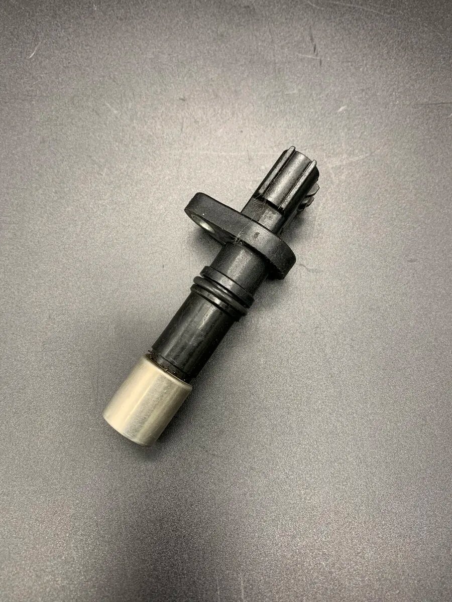 Датчик положения коленвала Б/У