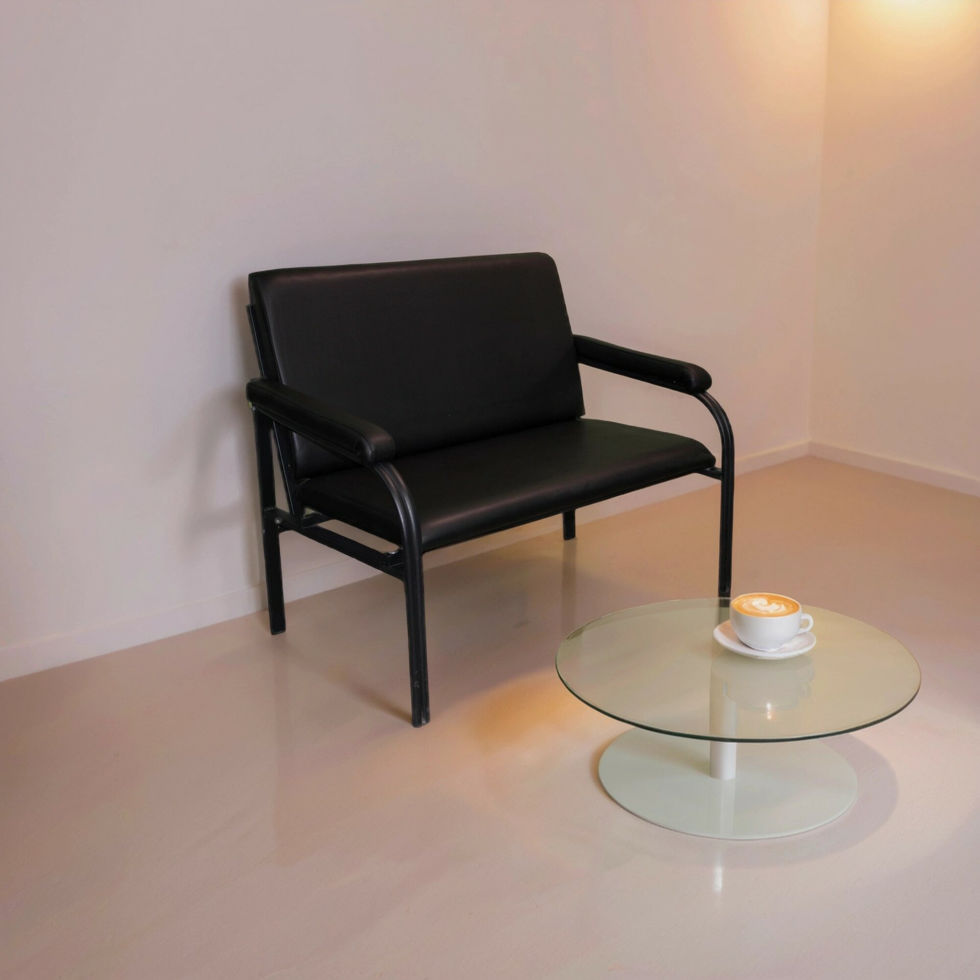 Диван офисный "Сириус Гладкий", 2х-местный, экокожа черная, разборный стальной каркас, на дачу, на кухню, в прихожую.