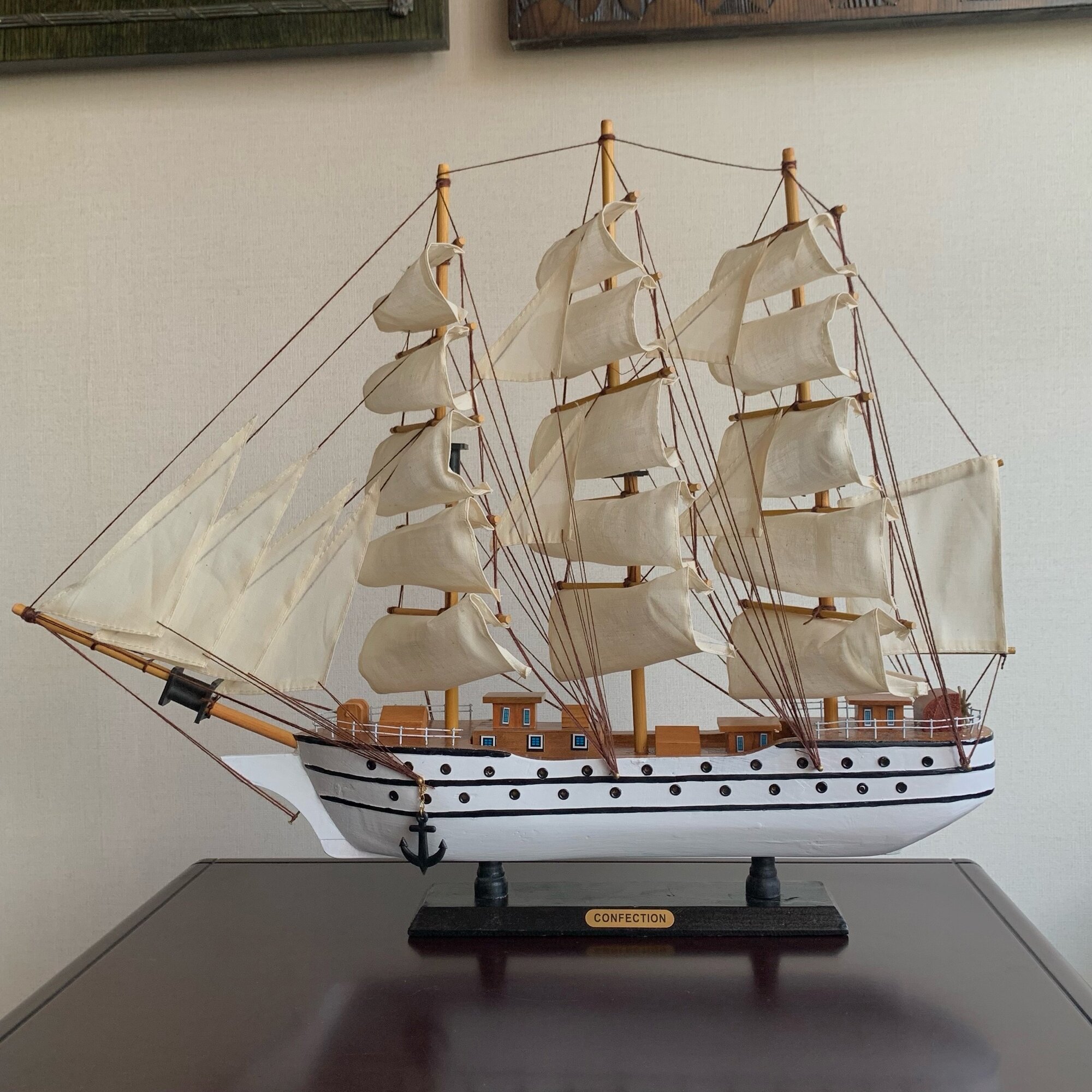 Модель корабля из дерева Санкт-Петербург