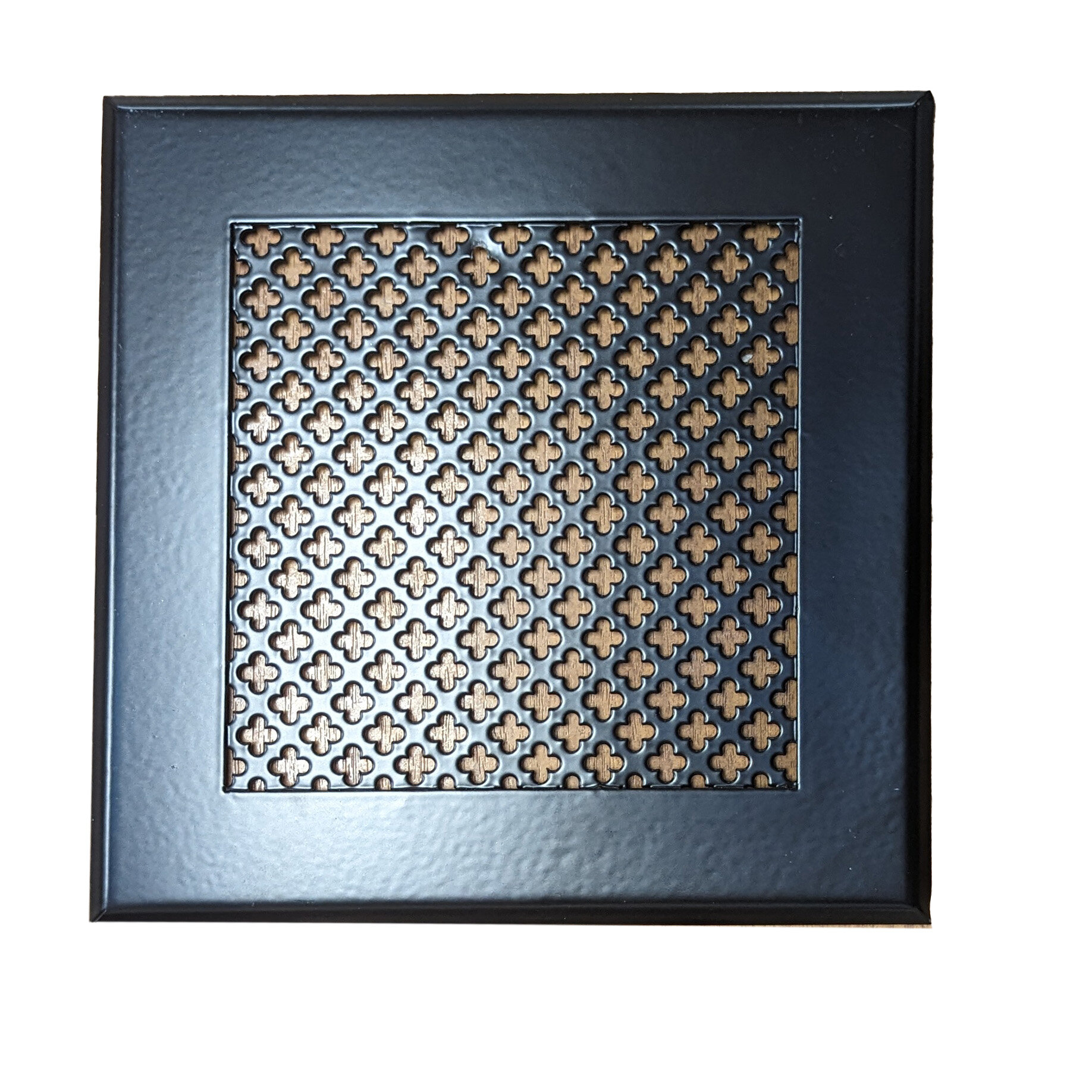 Решетка вентиляционная 100х100мм, металлическая на саморезах, цветок, черный матовый