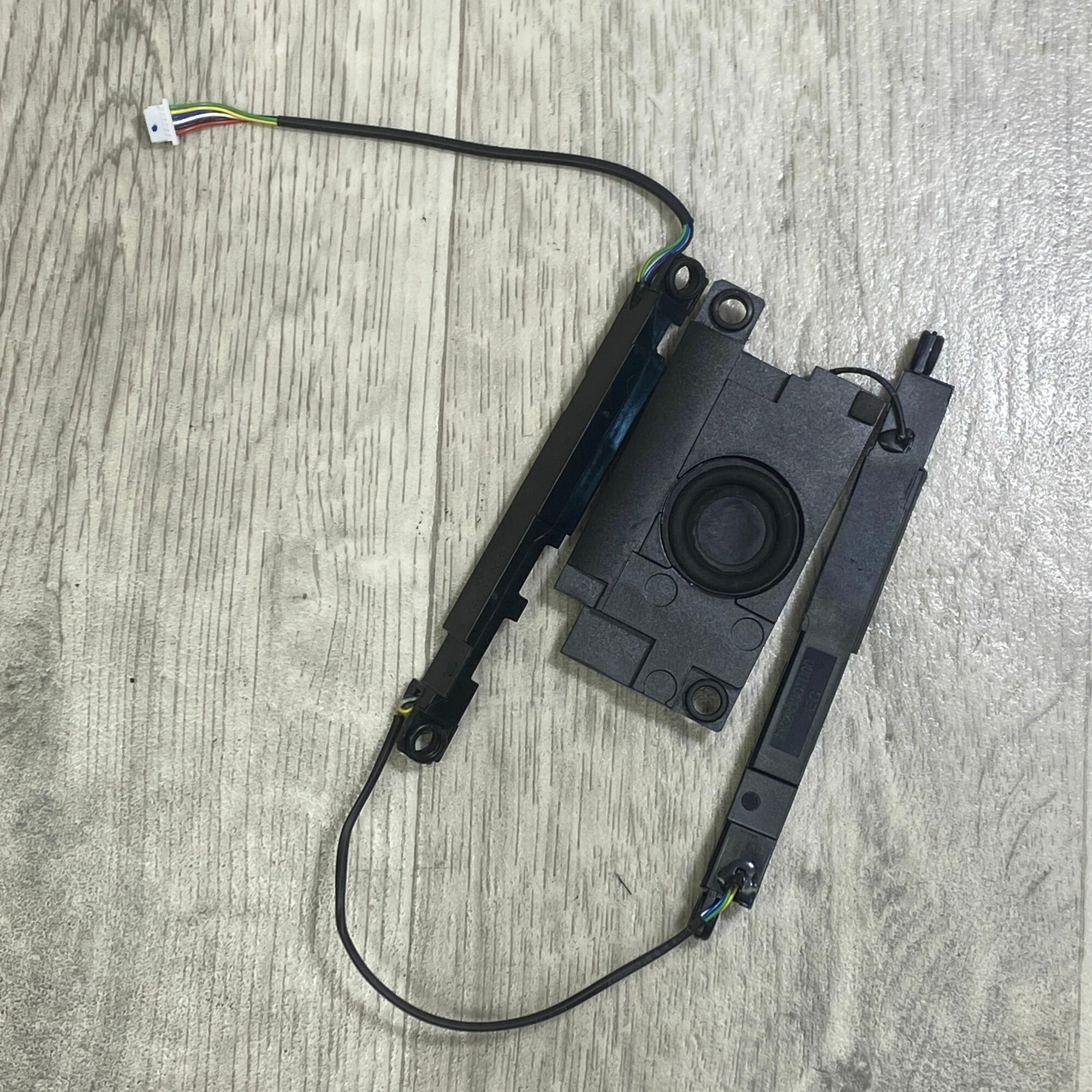 Динамики Dell Inspiron Gaming 15 7567