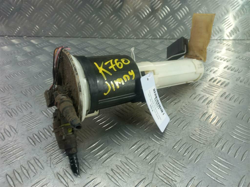 Насос топливный (бензонасос) Б/У для SUZUKI JIMNY III рестайлинг (2005—2012) 1510081813