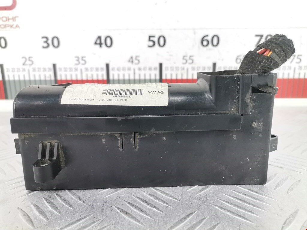 Блок предохранителей Volkswagen Caddy 3 1T2937615B арт. 1563475