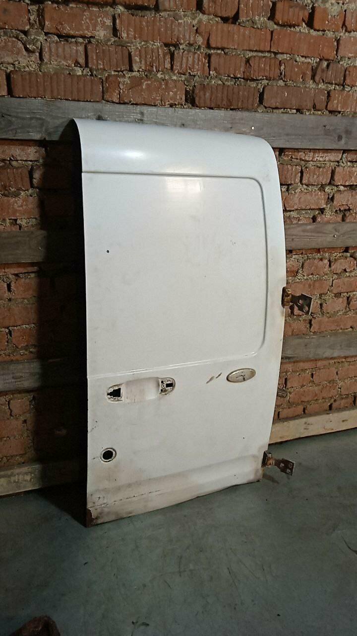 Дверь задняя правая Ford Transit Connect 2009