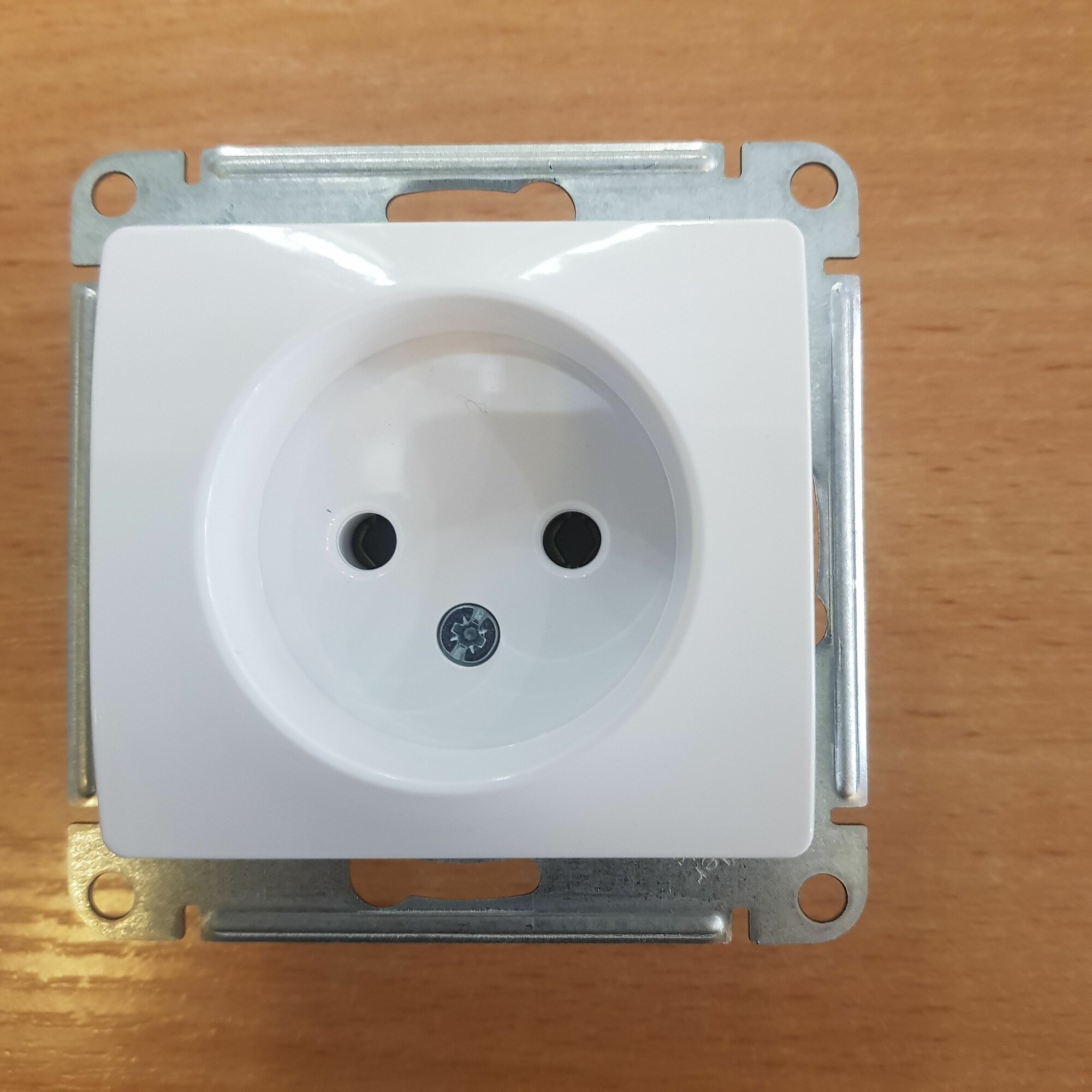 Розетка "Schneider Electric Glossa" без заземляющего контакта, без шторок, механизм, цвет белый, 000141