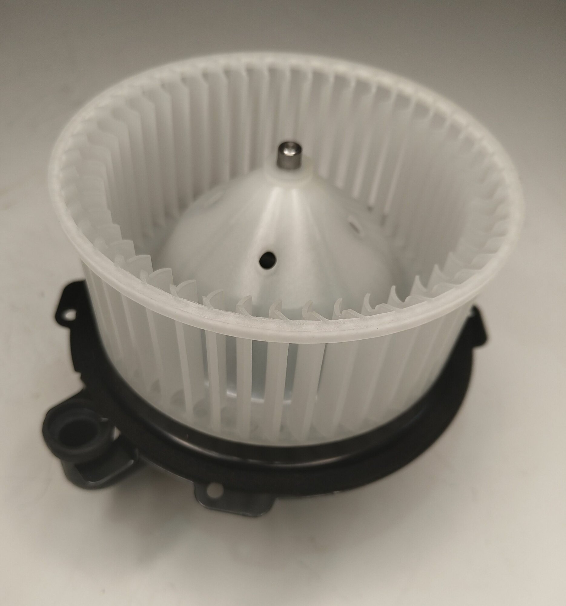 Вентилятор отопителя LUZAR Great Wall Hover H3 [2.0 16V 5MT внедорожник 4X4]