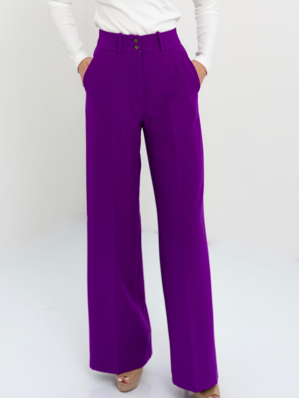 Брюки Широкие брюки со стрелками с высокой посадкой