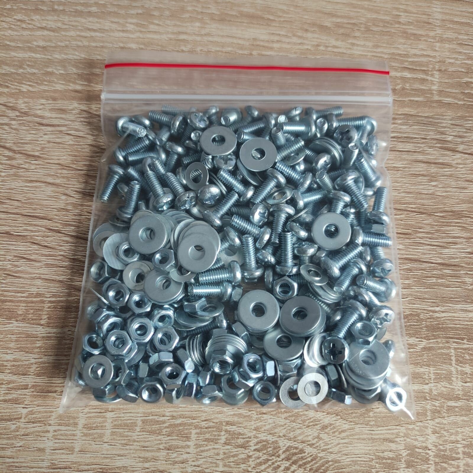 Комплект Винт полусфера М4х10, Гайка М4, Шайба М4, Шайба увеличенная М4. 400 шт/уп.