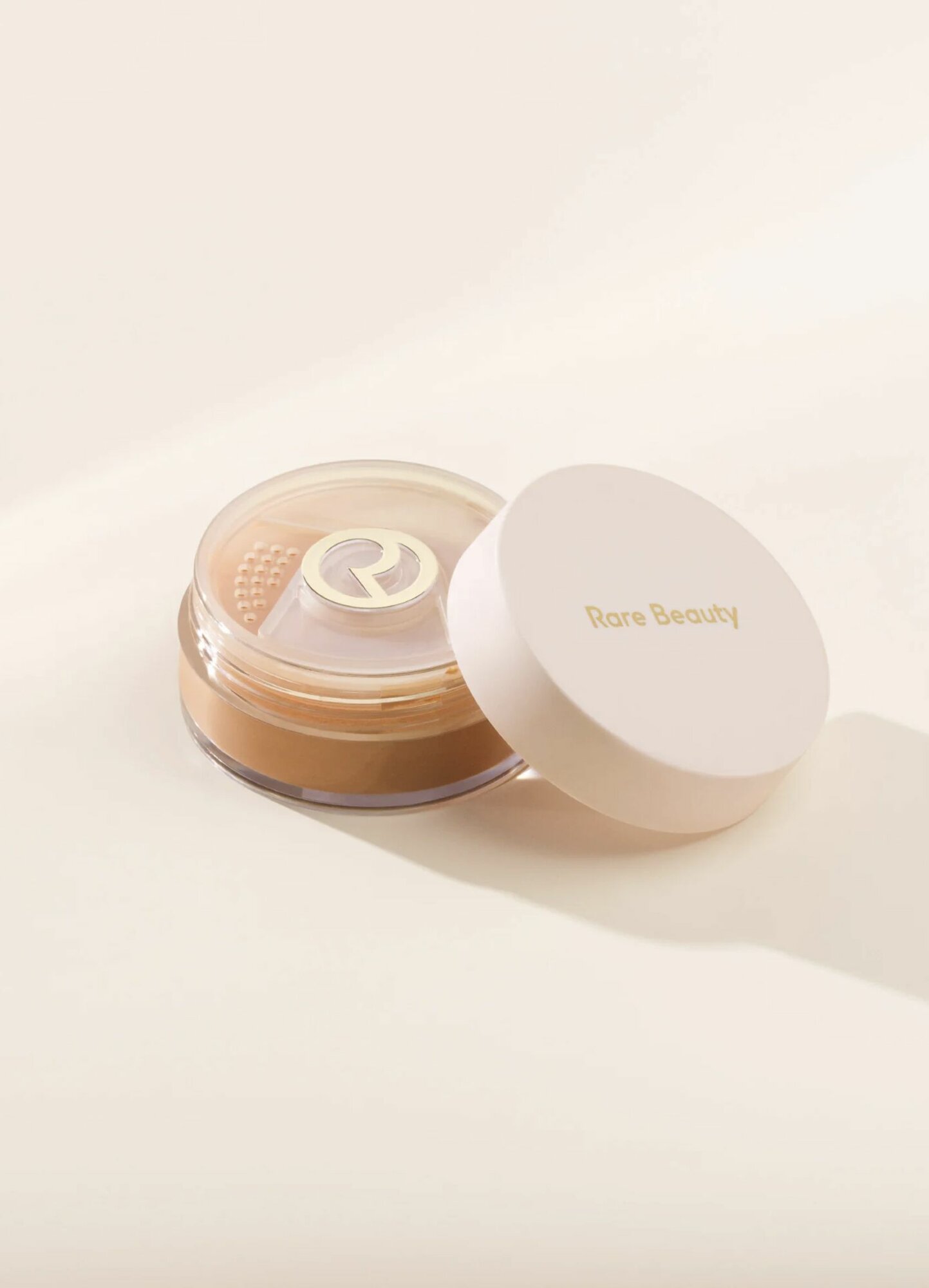 Rare Beauty Мягкая пудра для фиксации Always an Optimist Soft Radiance Setting Powder (Medium Deep) 10 г