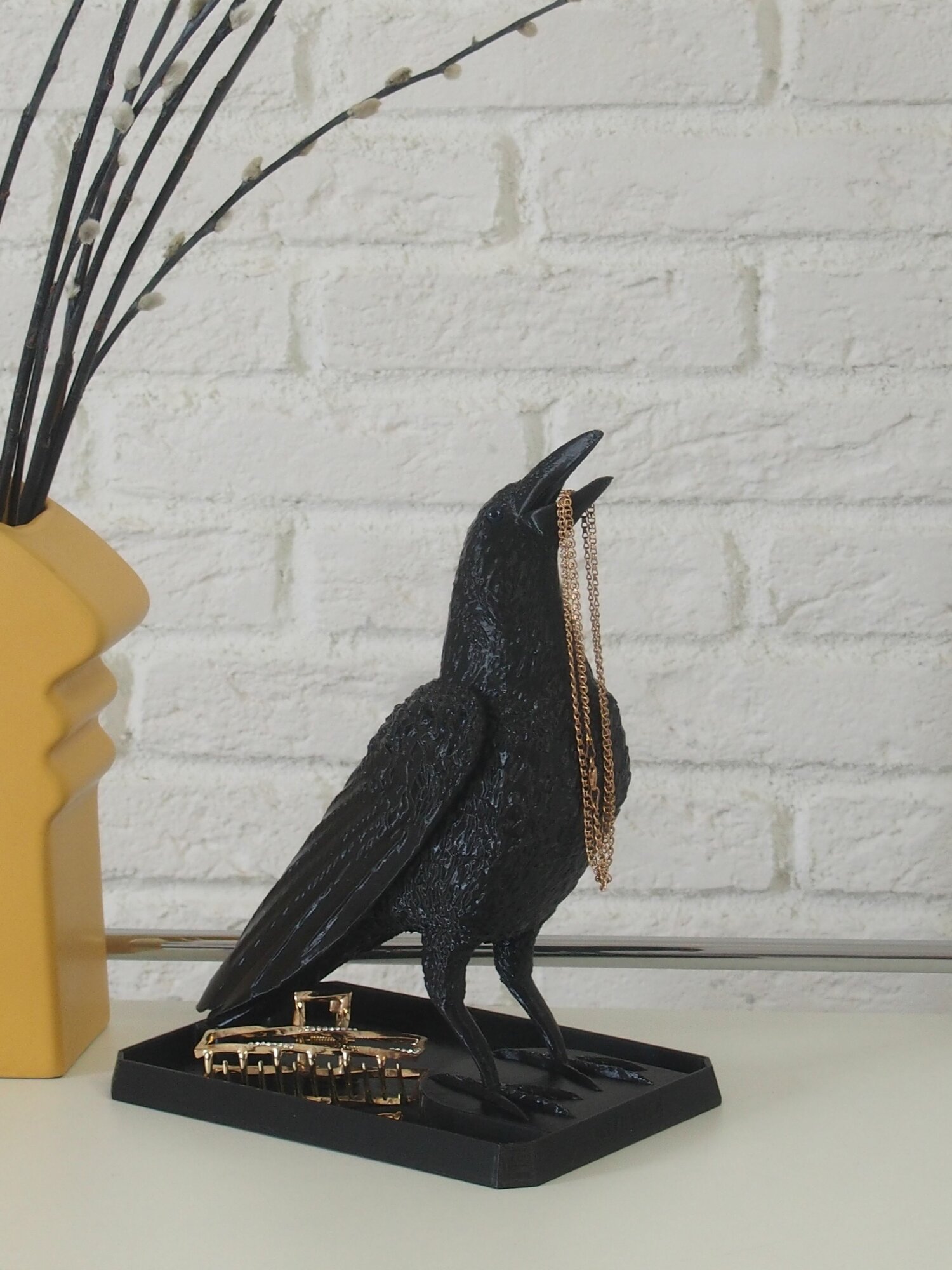 Статуэтка декоративная ворон