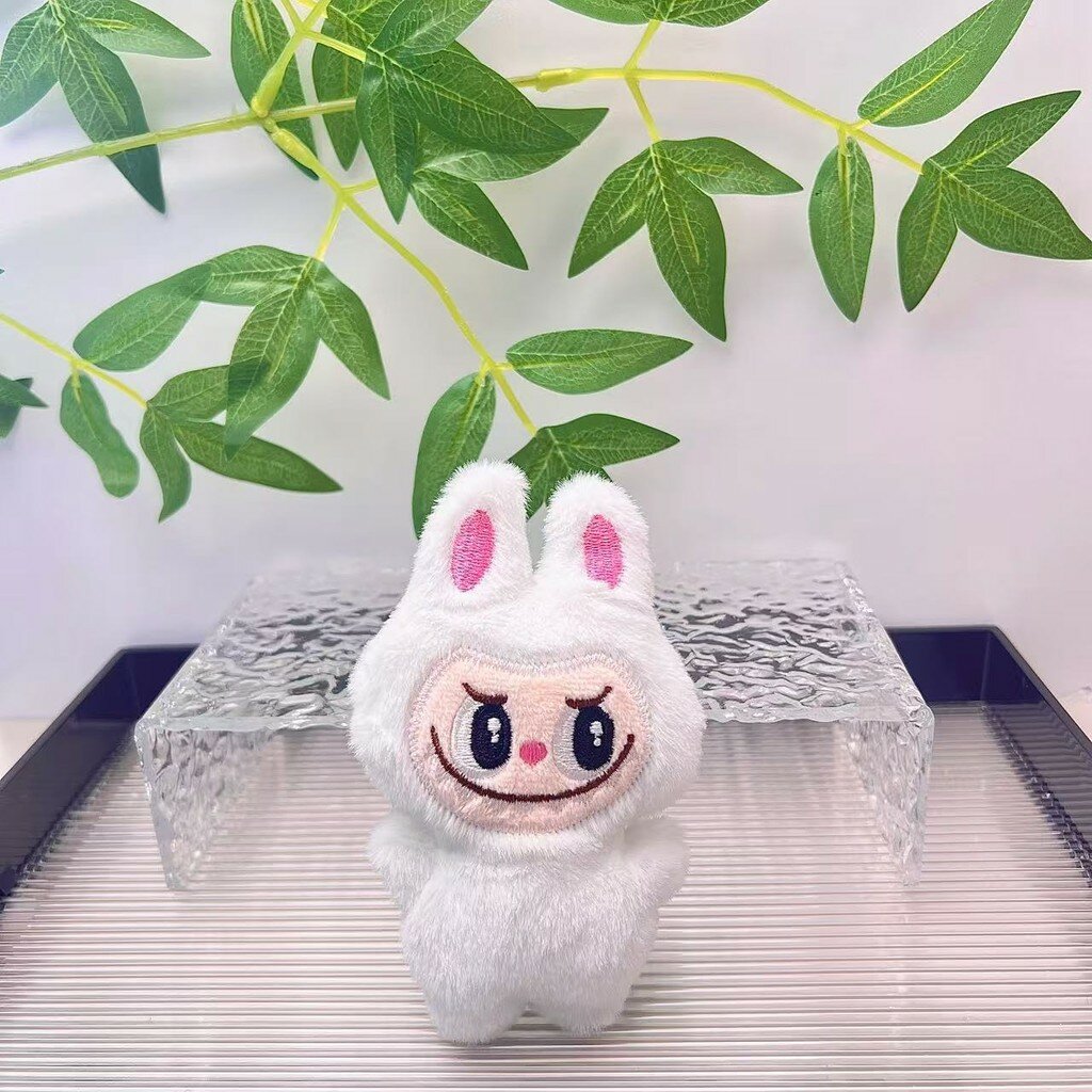 Игрушка мягкая и пушистая брелок животное овца дизайн милый для детей рюкзаков 13 см белый