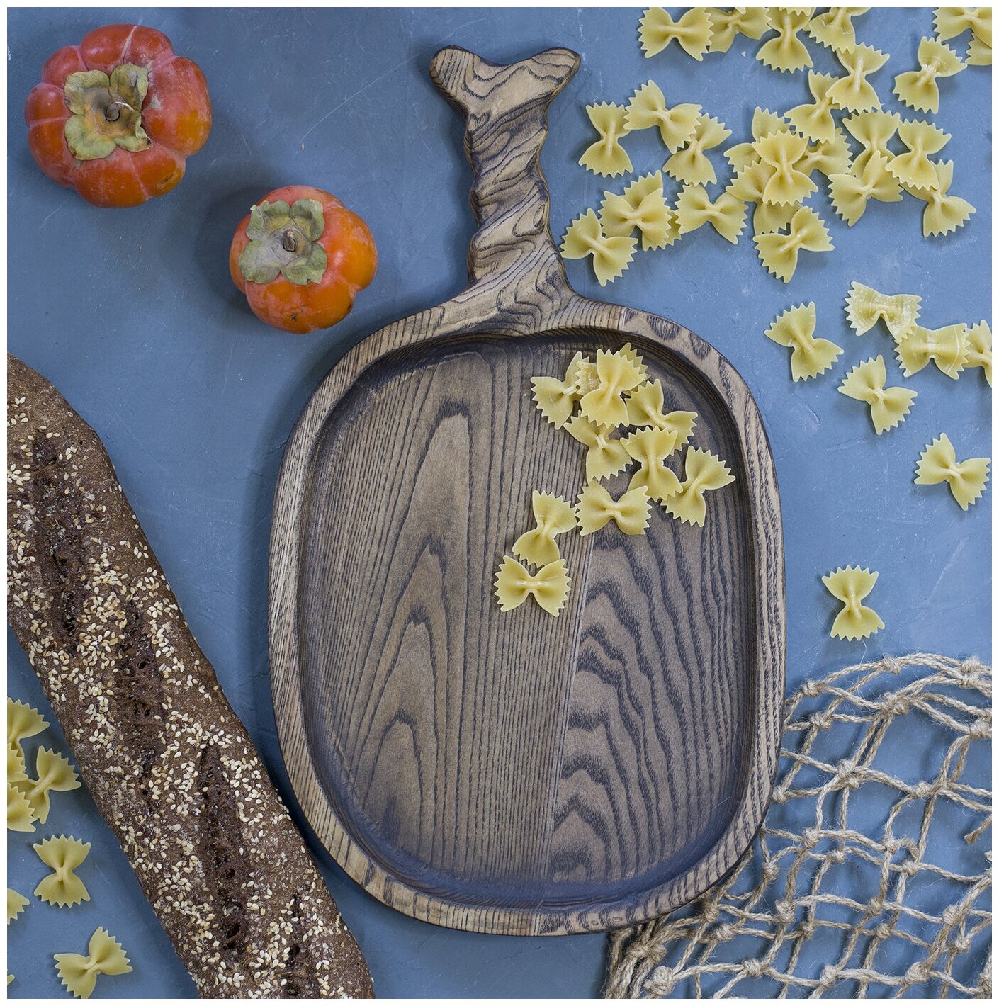 Сервировочная доска для подачи, деревянная. Цвет черный. Дерево ясень. Yasen